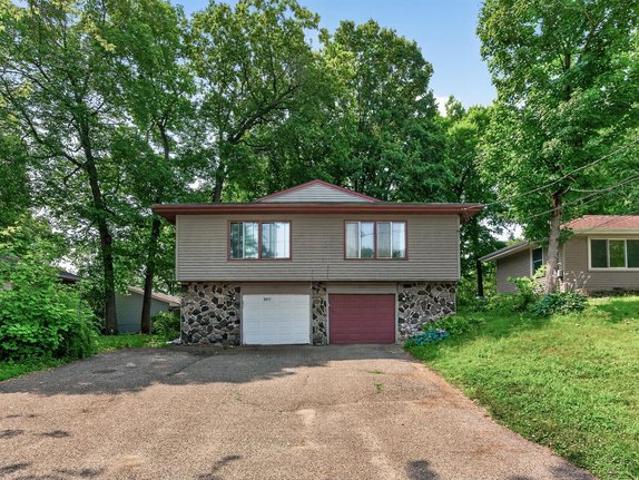 5017 5 Shoreline Dr, Mound, MN 55364