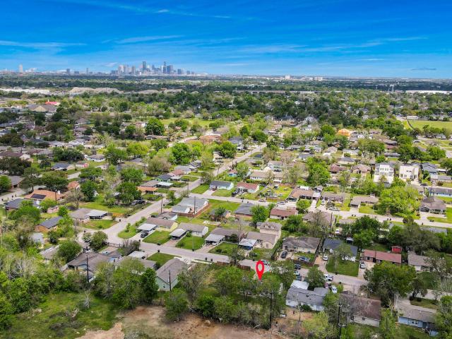 5018 Northridge Dr, Houston, TX 77033 | MLS #17394 | Compass