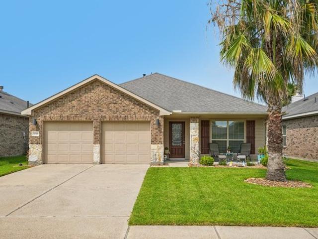 5018 Bay Ln, Bacliff, TX 77518