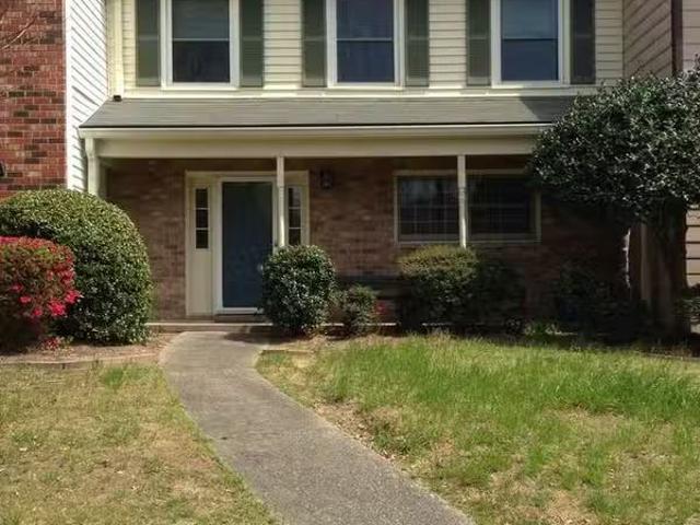 5018 Bell Drive 5018 Bell Dr Se