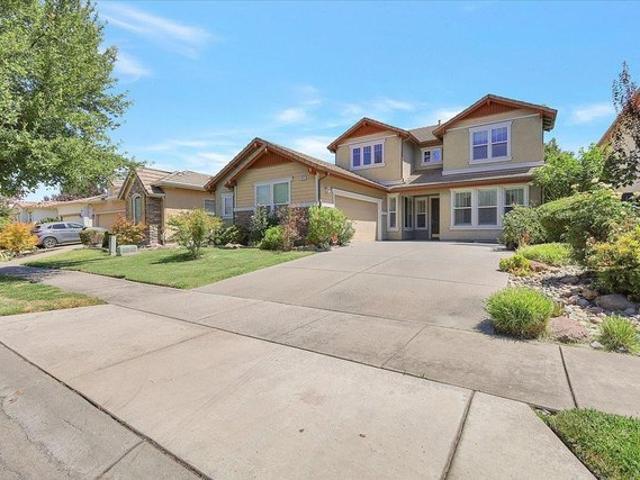 5018 Crest Dr, Sacramento, CA 95835