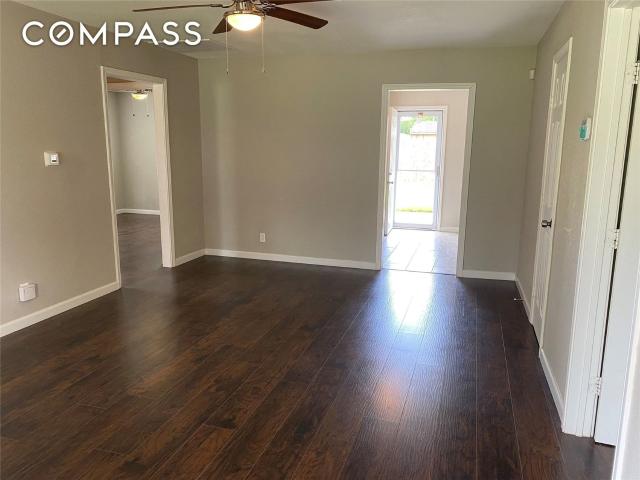 5018 Kenilwood Dr, Houston, TX