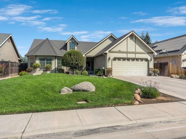 5018 W Modoc Ave, Visalia, CA 93291