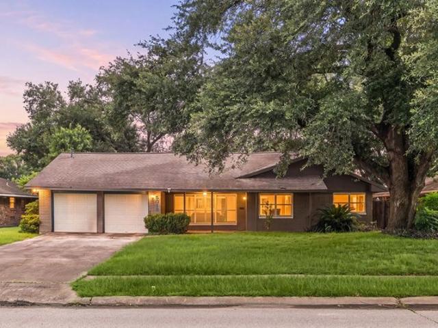 5018 Willowbend Blvd, Houston, TX 77035