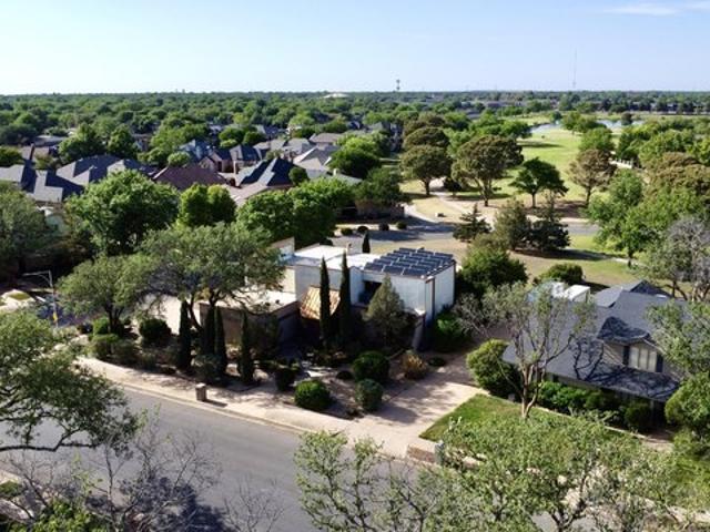 5018 92nd St, Lubbock, TX 79424