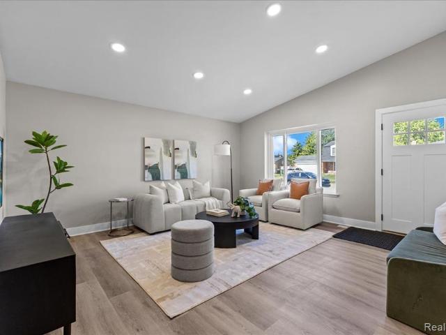 50192 Salisbury