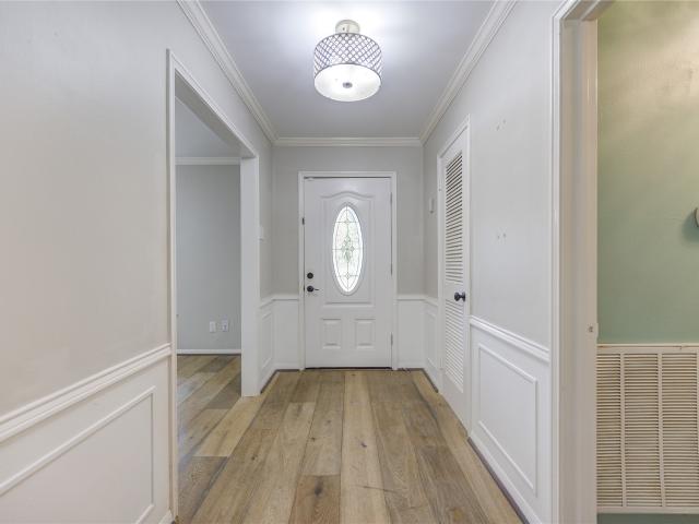 5019 Oak Forest Drive