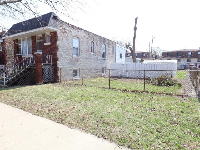 5019 W 32nd Pl, Cicero, IL 60804 | MLS #12604 | Compass