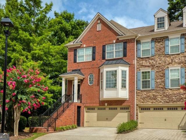 5010 Manchester Cir, Roswell, GA 30075