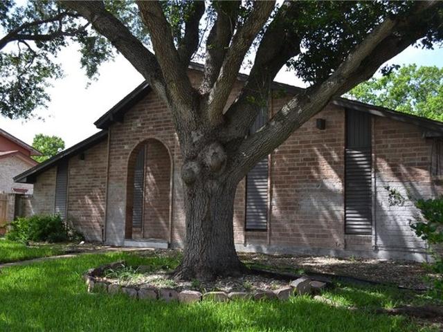 5010 Maylands Dr, Corpus Christi, TX 78413