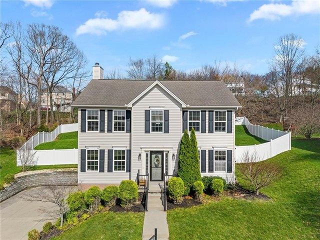 5010 Oak Point Dr, McKees Rocks, PA 15136