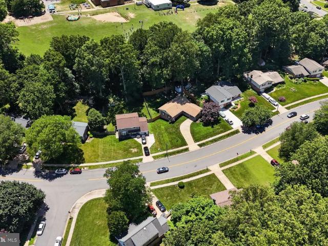 5010 Gainsborough Drive