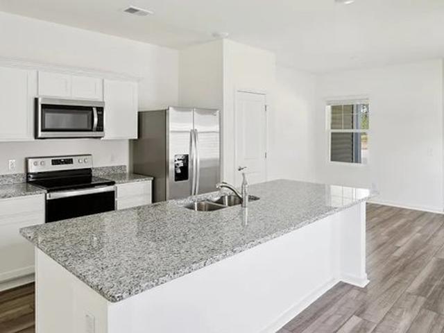 5010 Park Haven Ln, Summerville, SC 29485