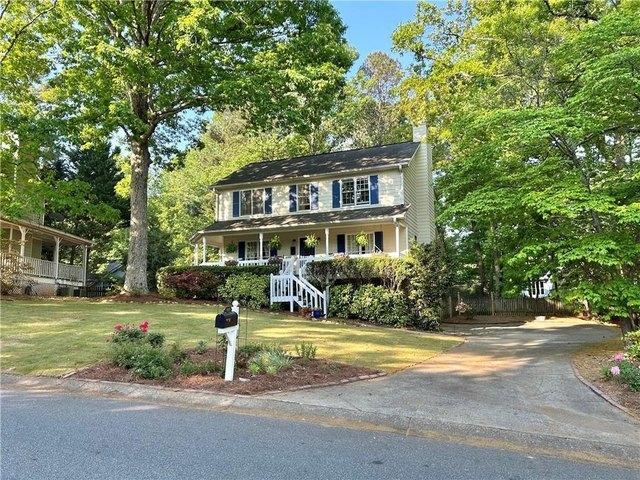 5010 Shallow Ridge Rd NE, Kennesaw, GA 30144