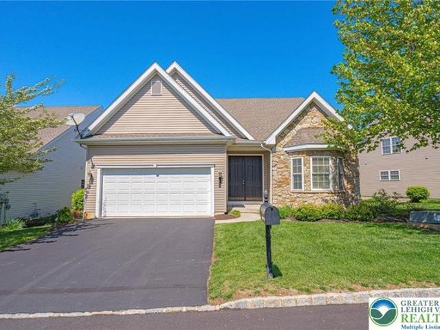 5010 Valley Stream Ln Unit 90, Macungie, PA 18062