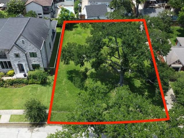5010 Yarwell Dr, Houston, TX 77096