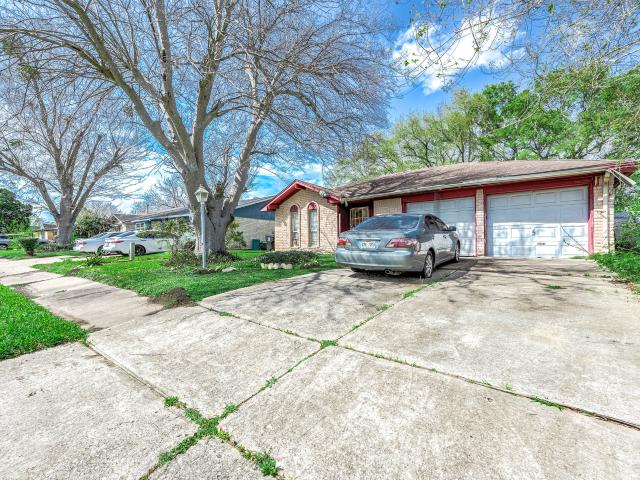 5011 Brisbane, Houston, TX 77048 | MLS #41138 | Compass