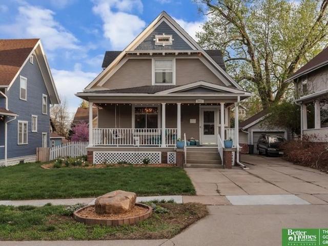 5011 Cass St, Omaha, NE 68132