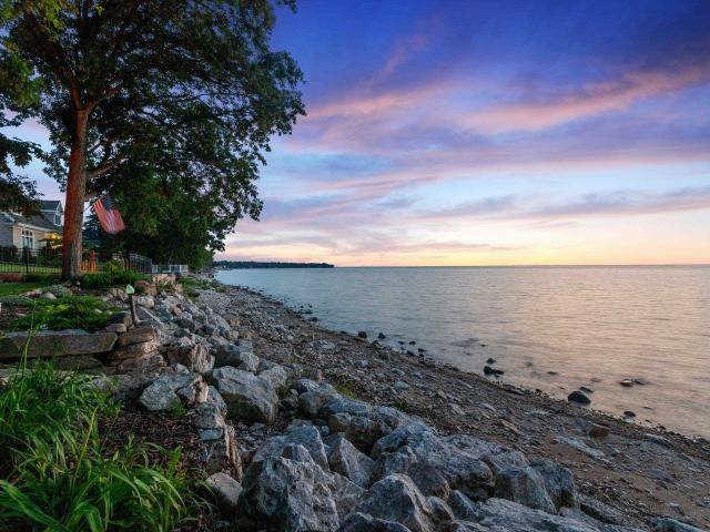 5011 edgewater beach road