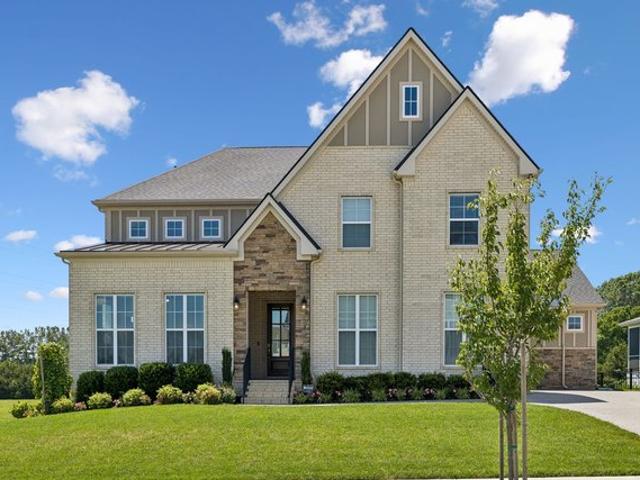 5011 High Park Hill Dr, Arrington, TN 37014