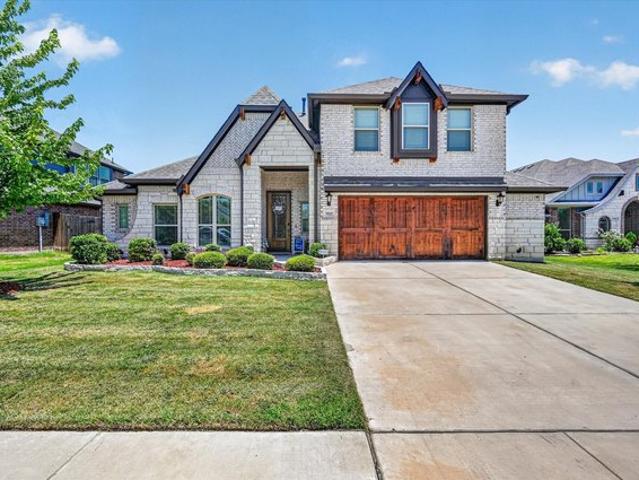 5011 Lake Park Dr, Mansfield, TX 76063