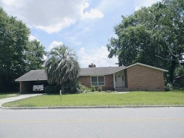 5011 Peachtree St, Valdosta, GA 31605