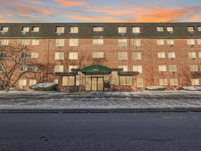 5011 S Valley Ln, Unit 401, Streamwood, IL 60107 | MLS #12598 | Compass