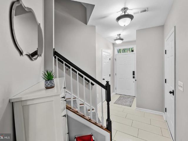 5011 Waple Lane