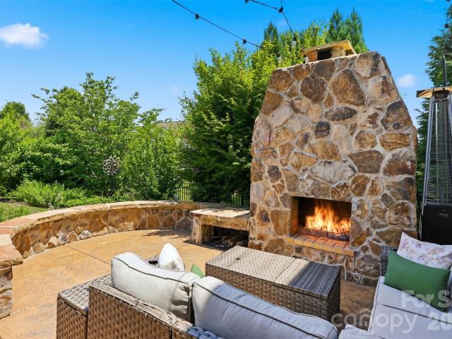 5012 Nighthawk Drive