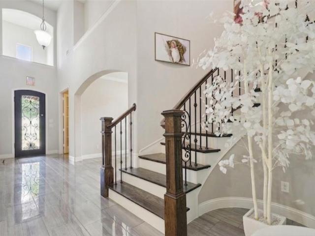 5012 Engleswood Trail