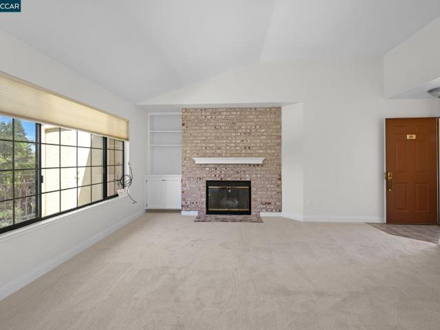 5012 Lakeview Dr 201
