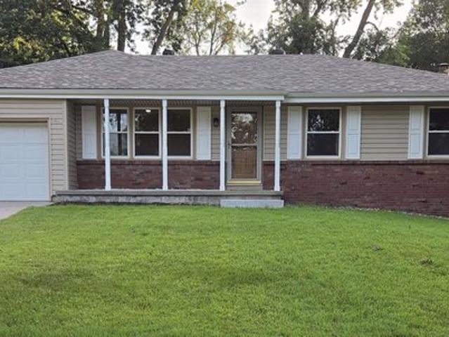 5012 S 94th St, Omaha, NE 68127