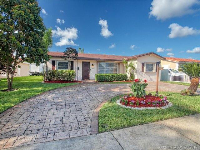 5012 Taft St, Hollywood, FL 33021