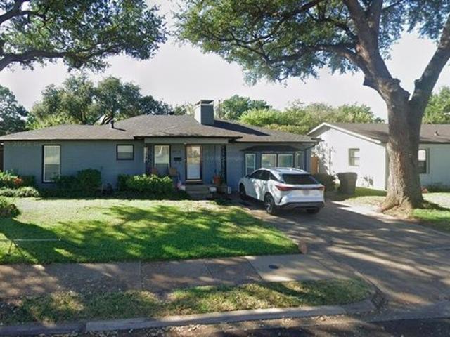 5012 Wateka Dr, Dallas, TX 75209