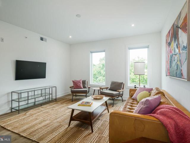 5013 Springfield Avenue Unit 302, Philadelphia, US, PA