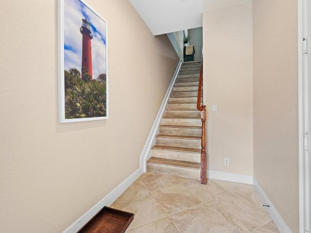 5013 Vine Cliff Way E, Unit W, Palm Beach Gardens, FL 33418 | MLS #B26020 | Compass