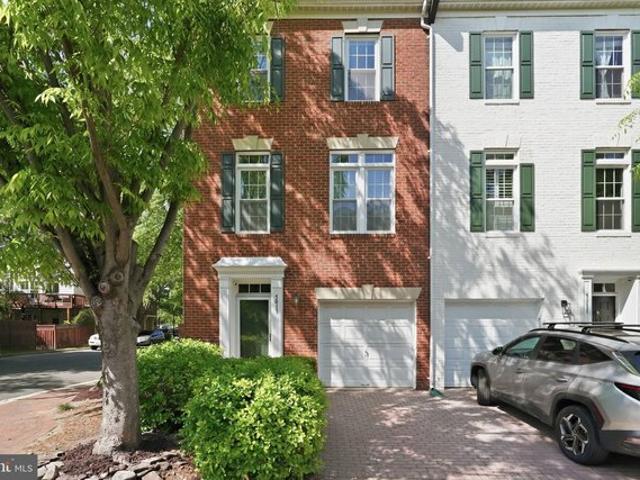 5013 Waple Ln, Alexandria, VA 22304