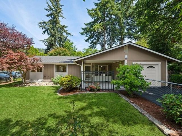 501 125th St S, Tacoma, WA 98444