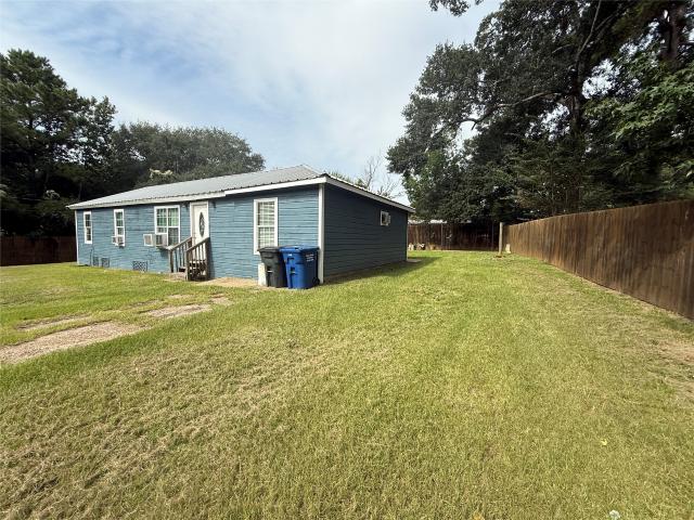 501 2nd St, Livingston, TX 77351 | MLS #7165