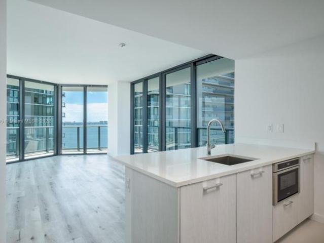 501 31st St NE #2206, Miami, FL 33137