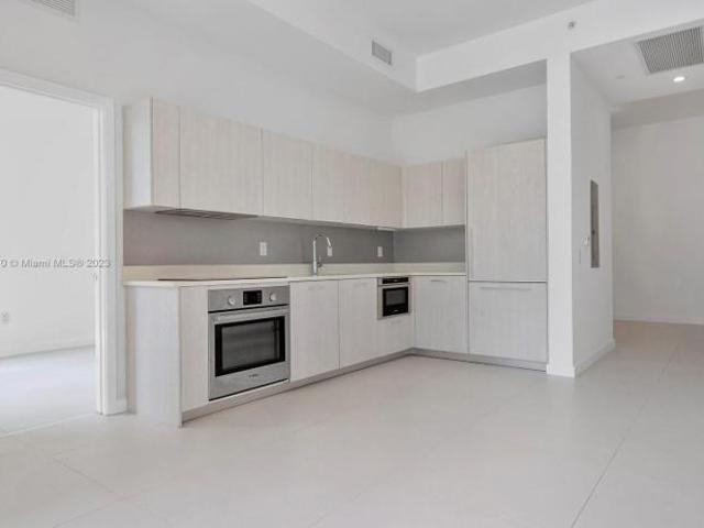 501 31st St NE #307, Miami, FL 33137