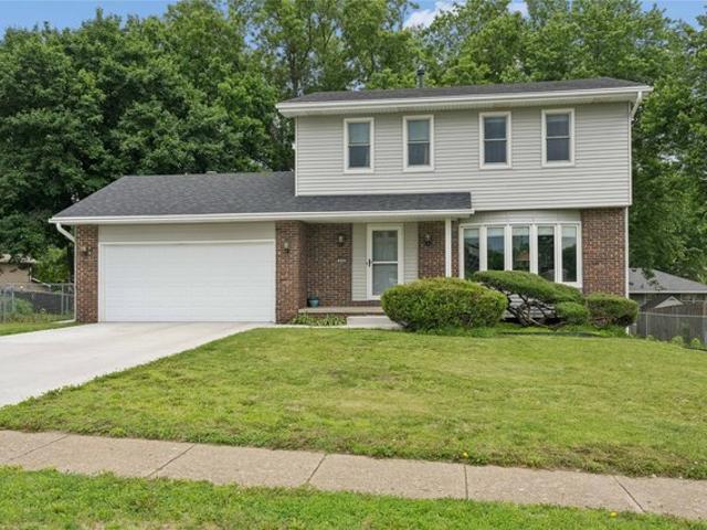 501 39th St, West Des Moines, IA 50265