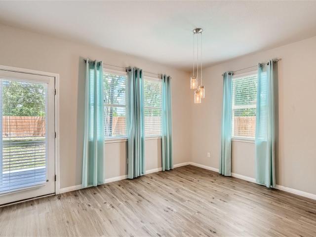501 Cinnamon Teal Ln