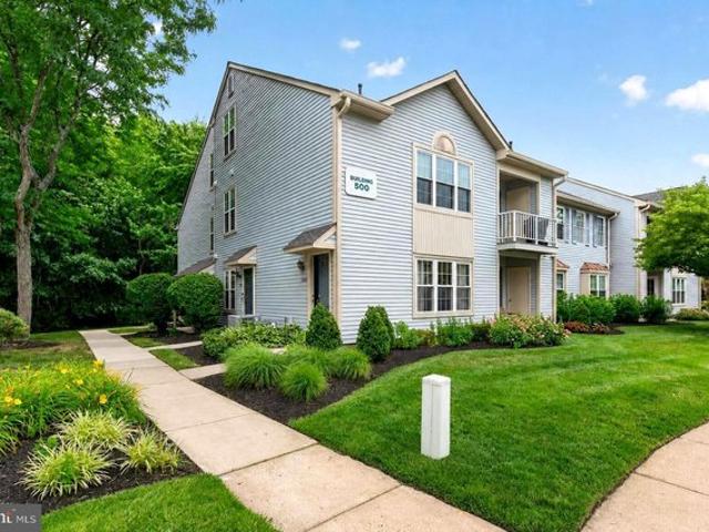 501 A Harwood Ct, Mount Laurel, NJ 08054