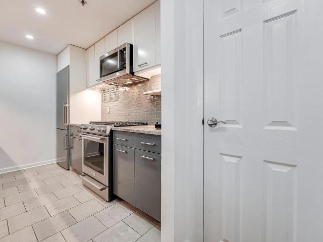 501 Adams St # 1B