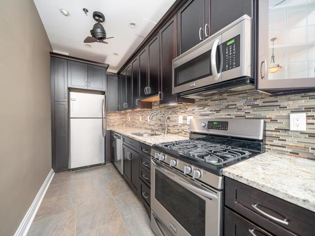 501 Adams St # 4e