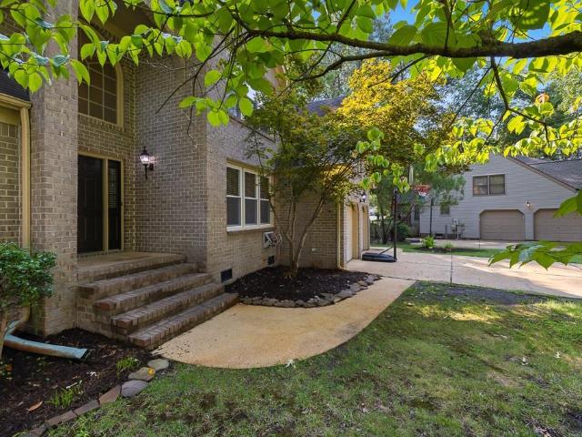 501 Asbury CT