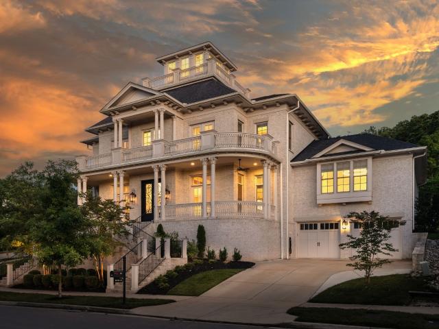 501 Bonaire Ln