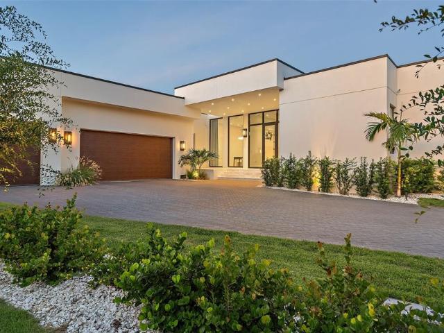 501 Barcelona Dr, Tierra Verde, FL 33715 | MLS #TB8396