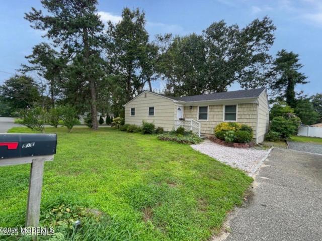501 Bismarck St, Toms River, NJ 08757 | MLS #22605 | Compass